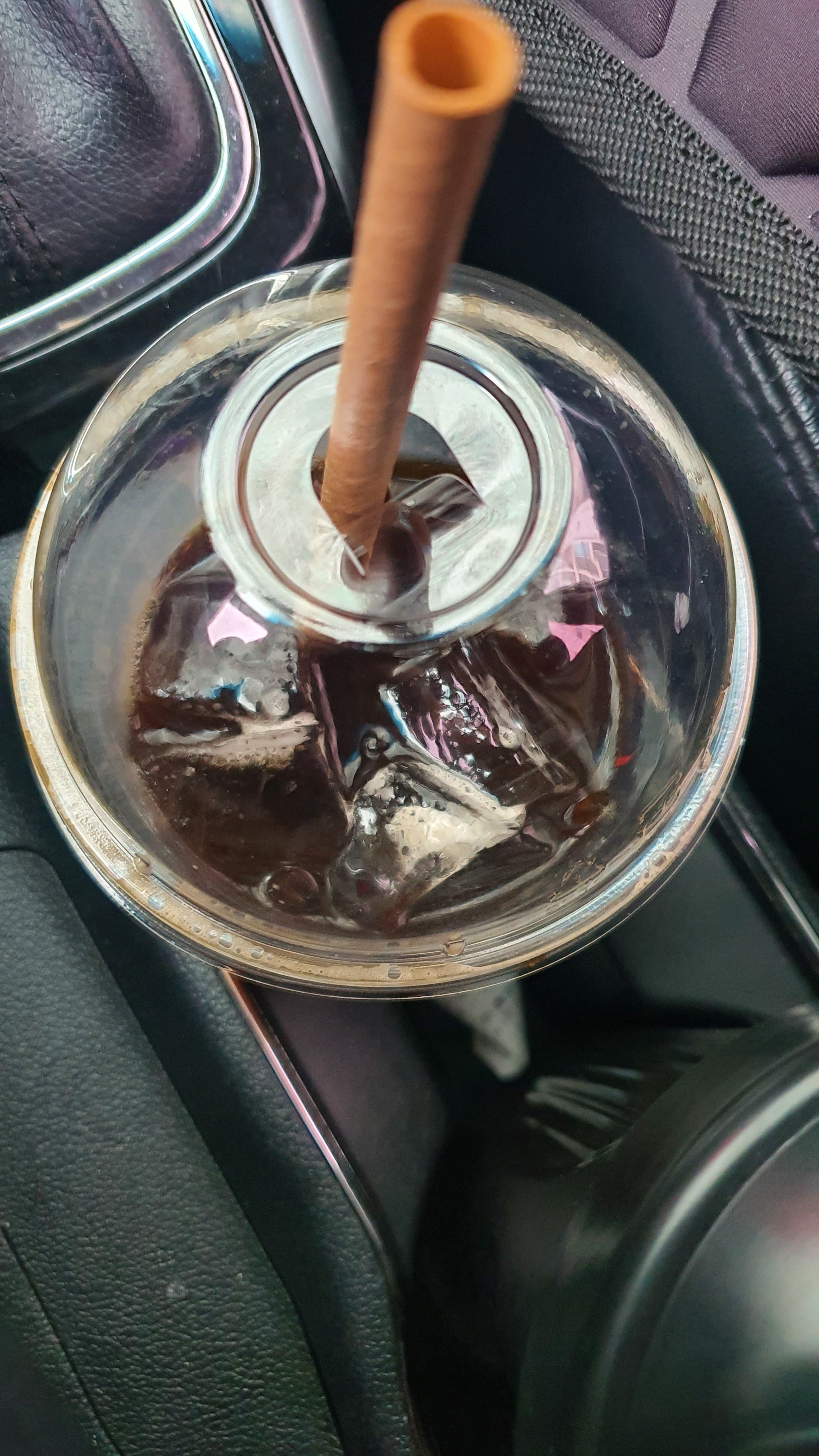 여러분 설마 날씨 춥다고 따뜻한 커피 드시나요? :: 웃긴대학 대기자료