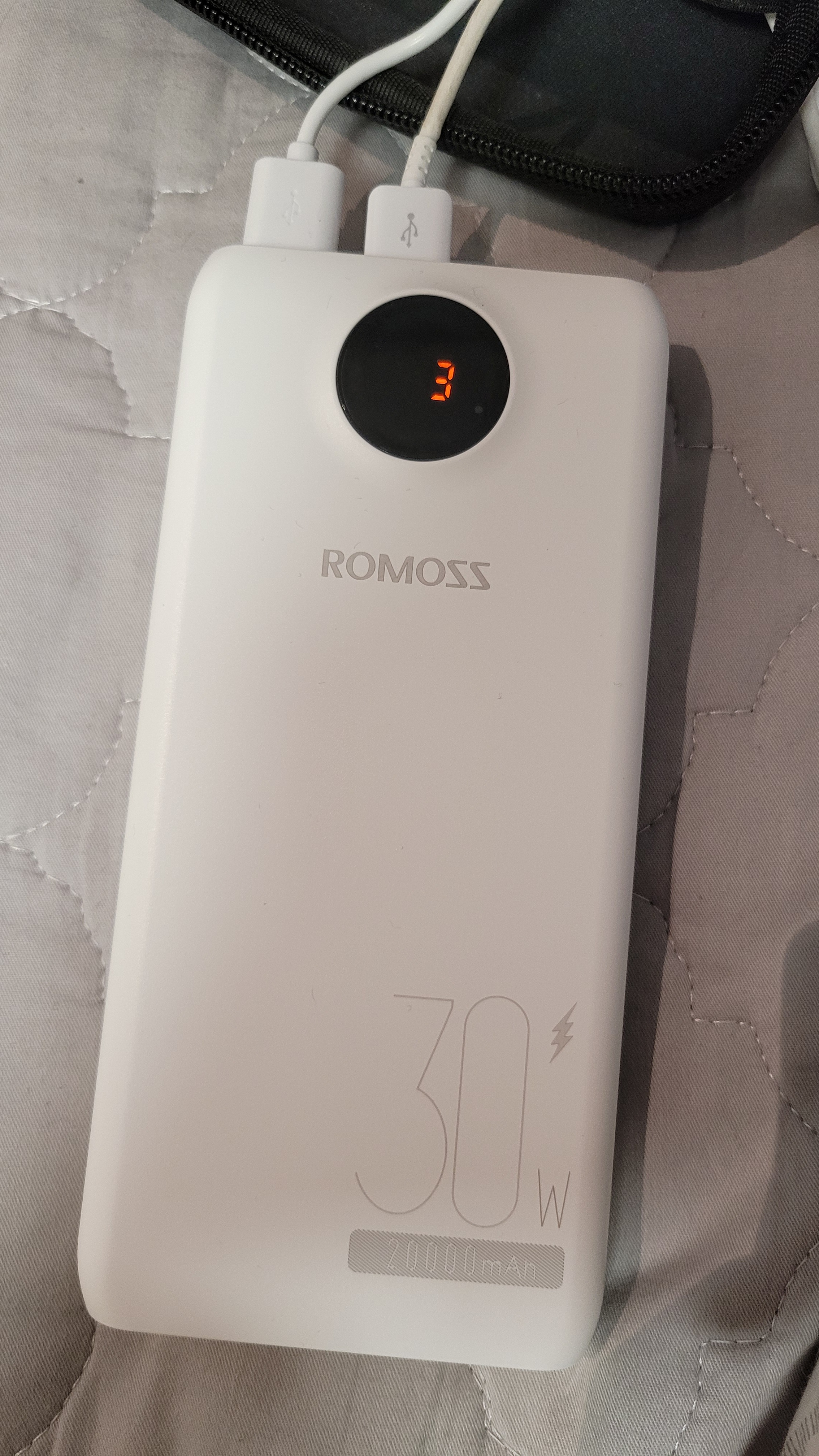 보조빳데리 20000ma 짜리 삿다