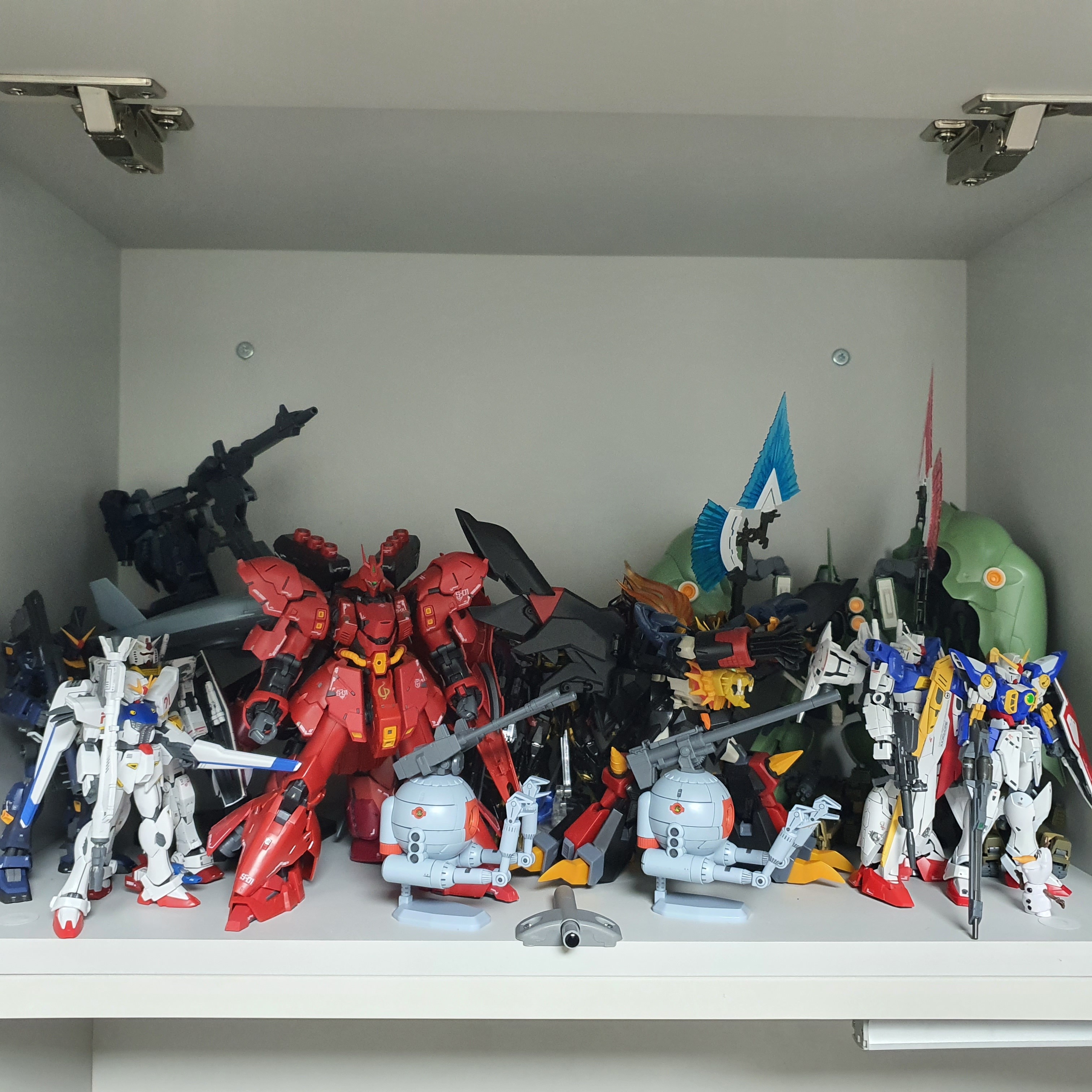 오피스텔에서 건담 하지 마라 :: 웃긴대학 솔로