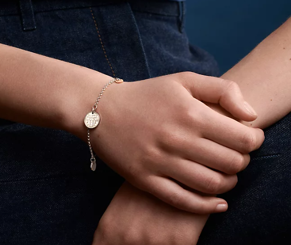 팔찌 사려는데 봐줘라~