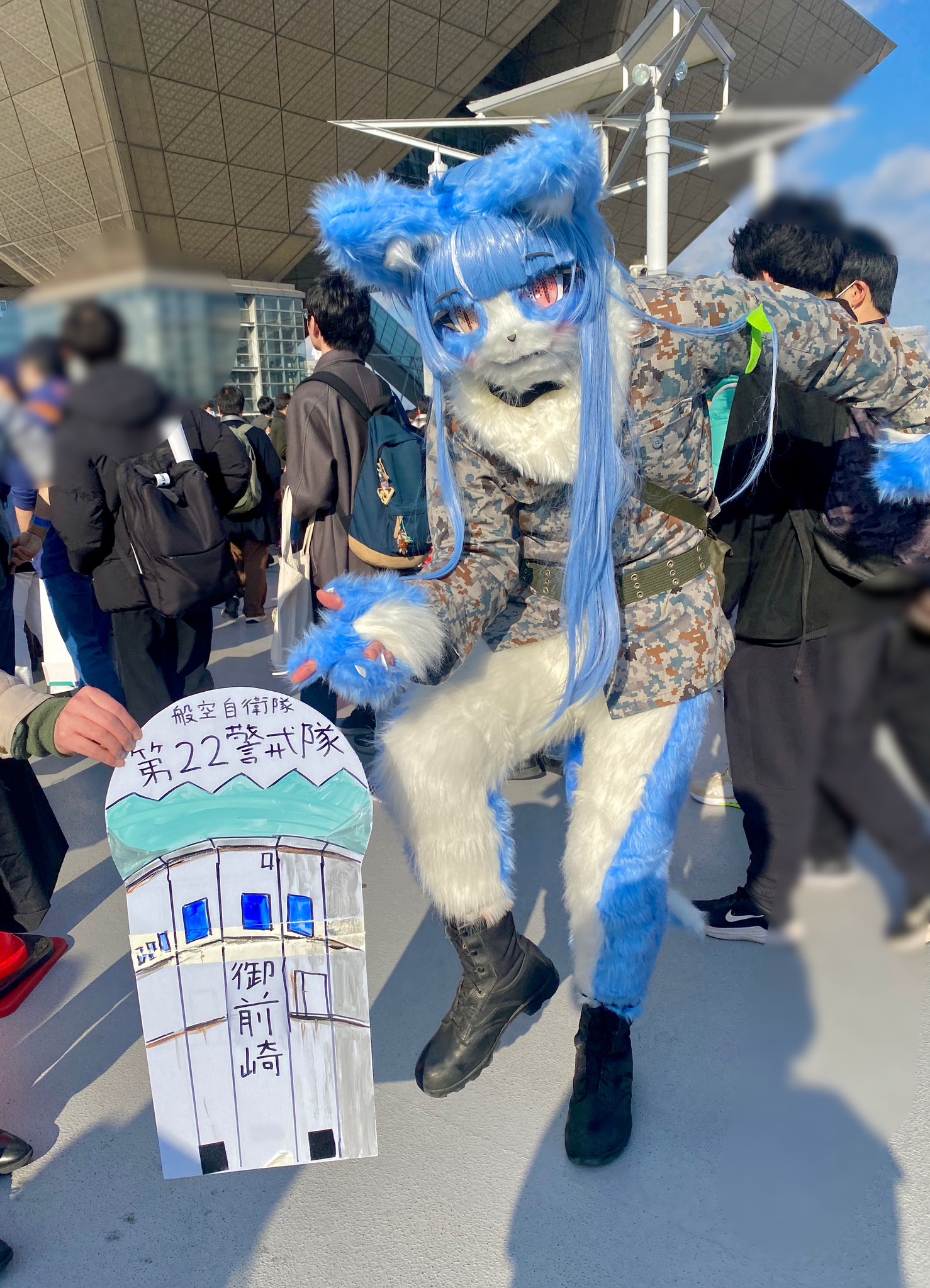 와 ㅋㅋㅋ 일본 공군 마스코트 퍼슈트로 만든 사람 있넹